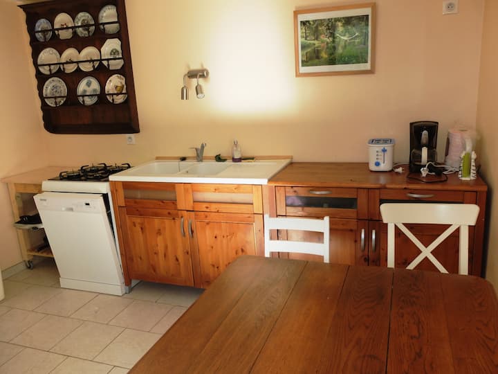 Maison Indépendante, Charmant Village - Louviers