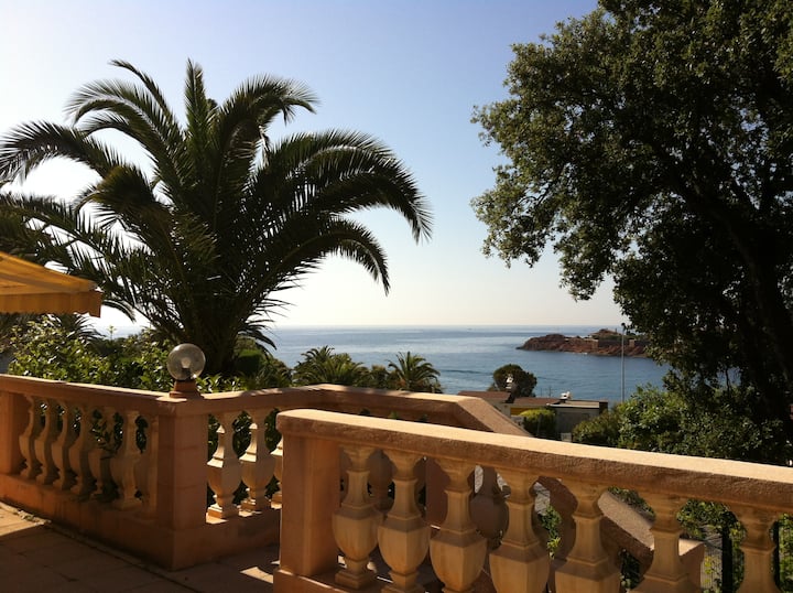 Charmant Appartement Vue Mer Terrasse Proche Plage - Théoule-sur-Mer