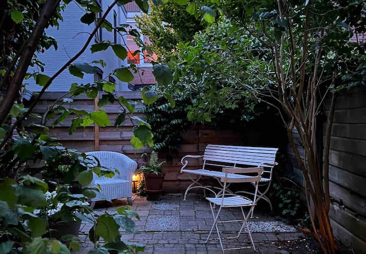 Beach Town Urban Oasis - 