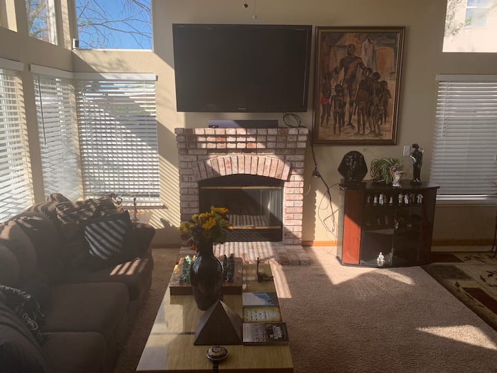 Namaste ☮️ Room *Nurses Preferred* - Antioch, CA