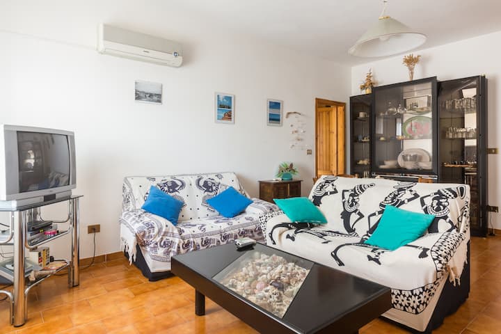 CASA VISTA MARE IN VILLAGGIO TURAS - Townhouses in affitto a Bosa ...