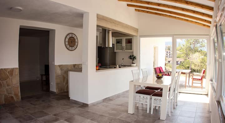 Large And Sweet Studio Apartment Bile Stine - Jelsa