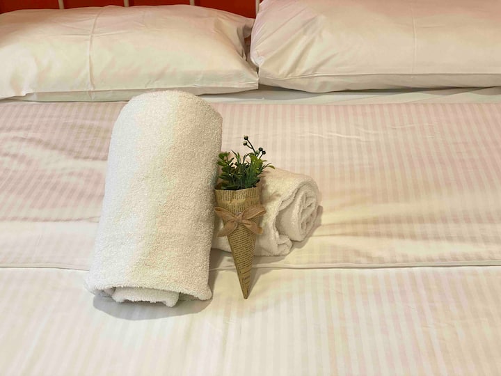 Deluxe Two Bedroom Suite In Cbd, 5mins Walk To Mrt - Singapore