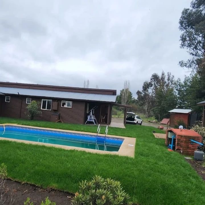 Agradable Cabaña Con Piscina Y Tinaja - Chillan