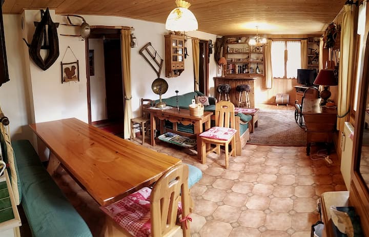 Authentique Chalet De 100m²/ Garage Fermé - Morzine