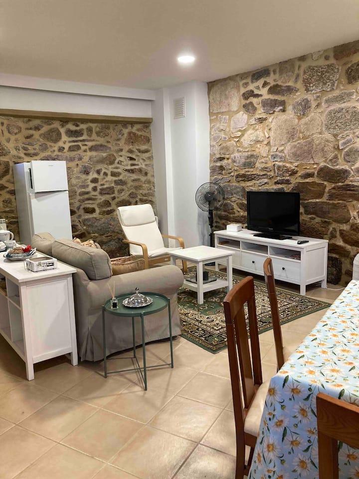 Casa De Pedra Do Outeiro - Braga
