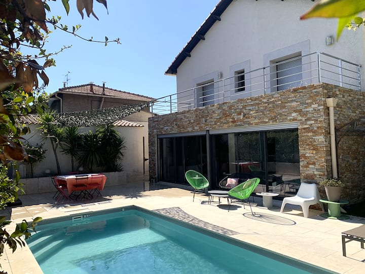 Villa Avec Piscine, Proche De La Mer. - Marseille
