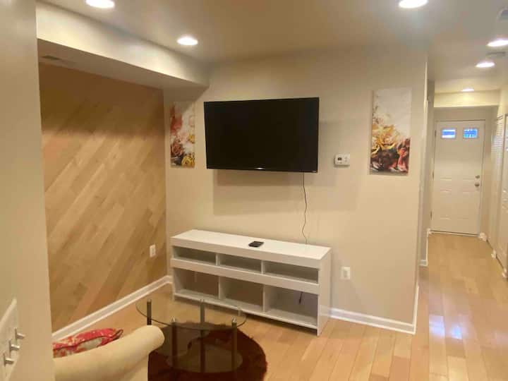 Newly Renovated 2br 2bd Unit - Washington, DC