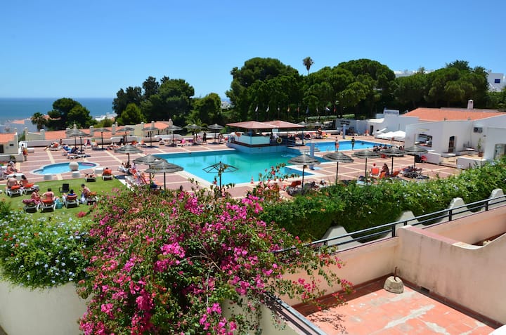 Bright Studio Apartment - Albufeira