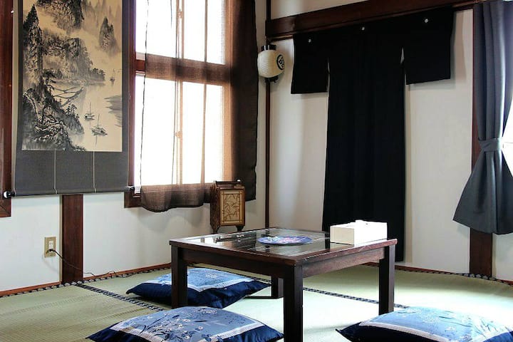 Samurai Guest House - 都留市