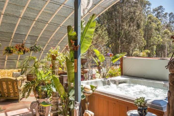 Beautiful And Unique Farmhouse W Hot Tub! - Oceano, CA