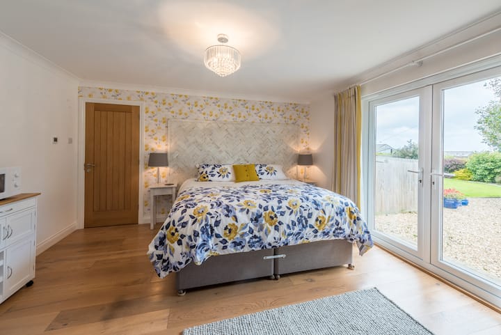 Millook -Luxury En Suite With Patio - Crackington Haven