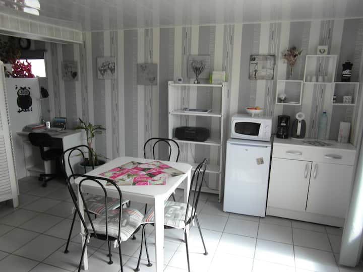 Chambre Tout Confort Côté Jardin. - Montluçon