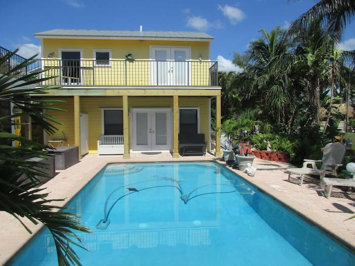 2 Bedroom 2 Bathroom W Dock/shared Pool Retreat - Jupiter, FL