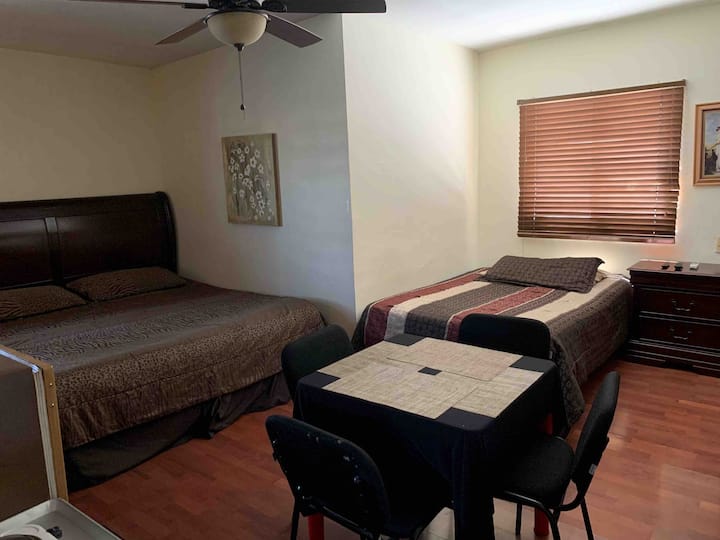 Cuarto Independiente En Casa. - Hermosillo