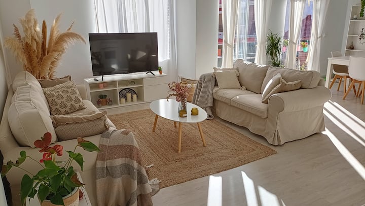 Alquilo Habitación Con Baño Privado - アリカンテ