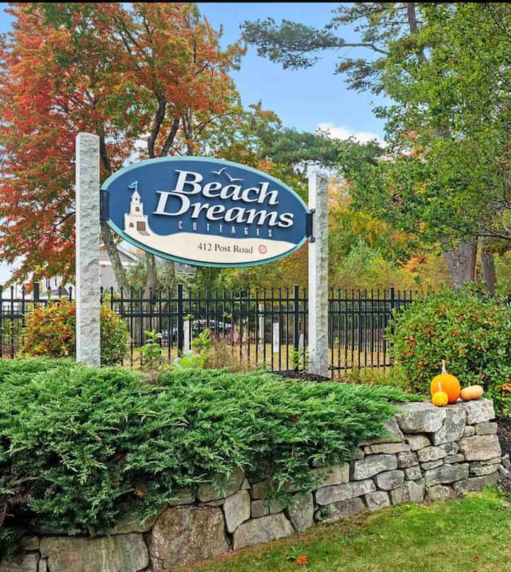 Cozy Cottage Beach Dreams Resort 1-mile From Beach - Wells, ME