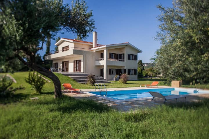 R 978 Egor Villa With Fireplace, Garden & Sea View - Cephalonia