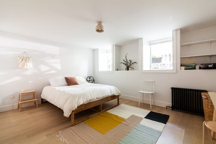 Quiet And Modern Williamsburg Garden 1br - Brooklyn