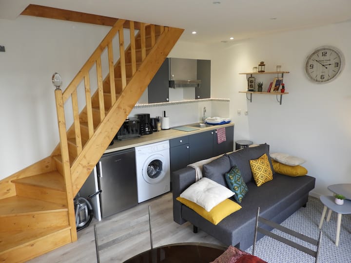 Duplex Rénové  Belle Vue  Avec Terrasse Privée 8m² - Lisieux
