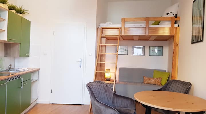 Cosy Studio For 3 Guests, Terrace - Berlim