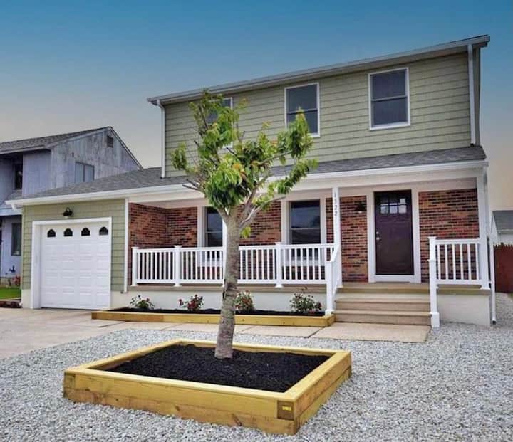 2200 Sq Ft Spacious Beach House Near Ac! - Brigantine, NJ