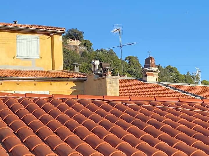 Charming Studio Flat In The Heart Of The Old City - Alpes-Maritimes