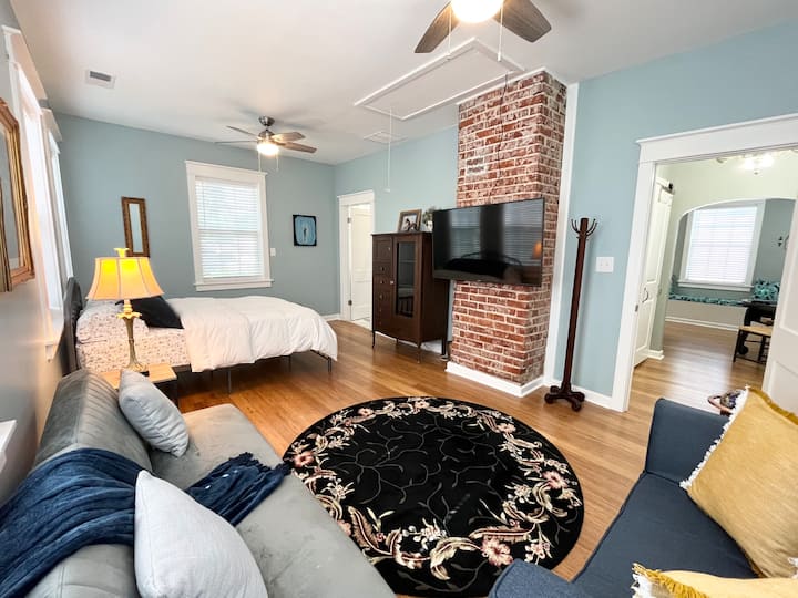 Connie’s Crosstown Condo - Memphis, TN