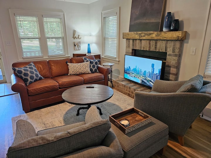 Porch Swing Place - Newly Renovated Charm - Springfield