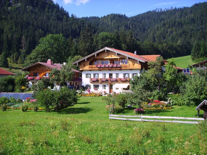 Stoibhof,
Bergblick, Ostbalkon
Fewo Morgensonne - Reit im Winkl