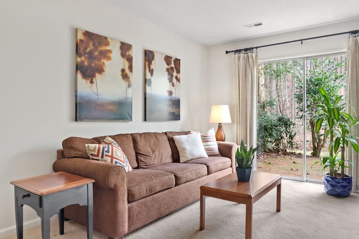 Cozy Spacious 2br Townhome 1 Mile To Unc/ Downtown - Chapel Hill, NC