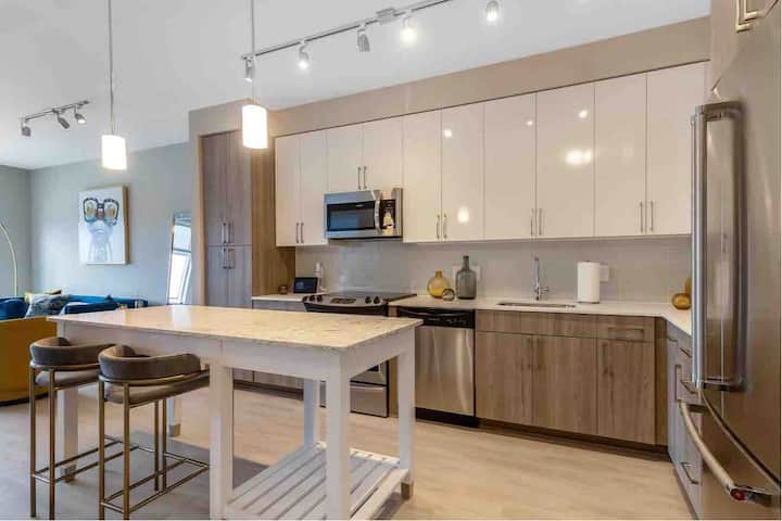 In The Heart Of National Harbor! 2 Bedroom 2 Bath - National Harbor, MD