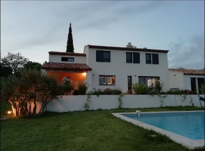 Bastide Tout Confort Proche Aix En Pce - Éguilles