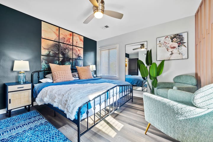 Two Homes For One Price – Pet-friendly (16 Guests) - Decatur, GA