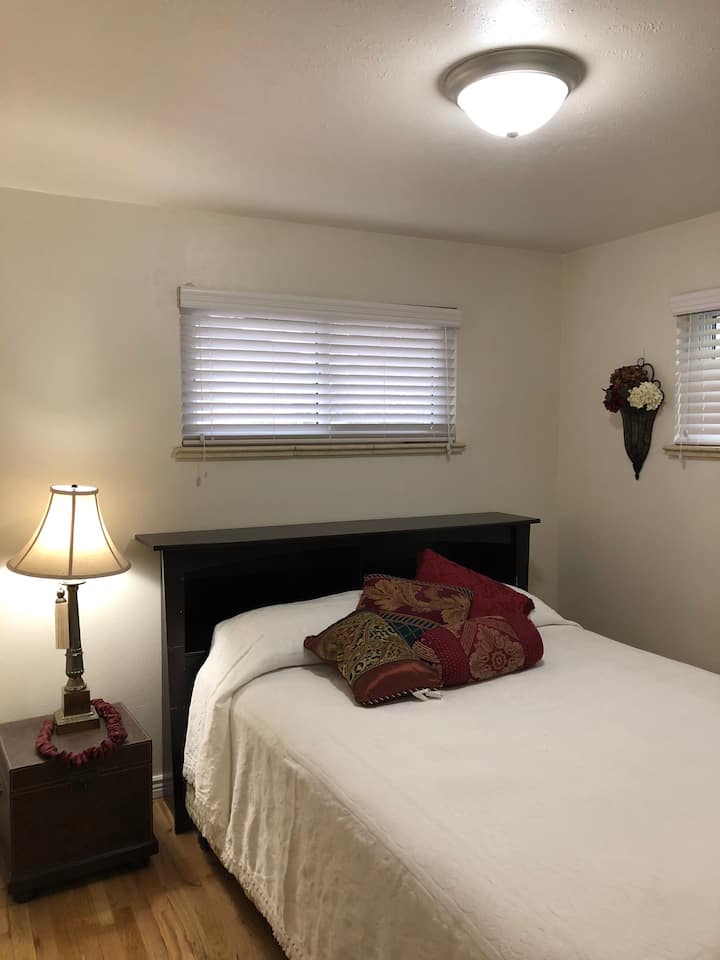 The Sand Creek House - Aurora
