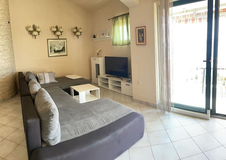 Guesthouse Tomislav 8+2 Omiš - Omiš