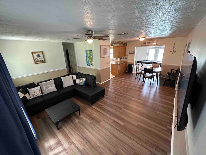 Tampa/lakeland/theme Parks Pool Home 2 Mins To I-4 - Plant City, FL
