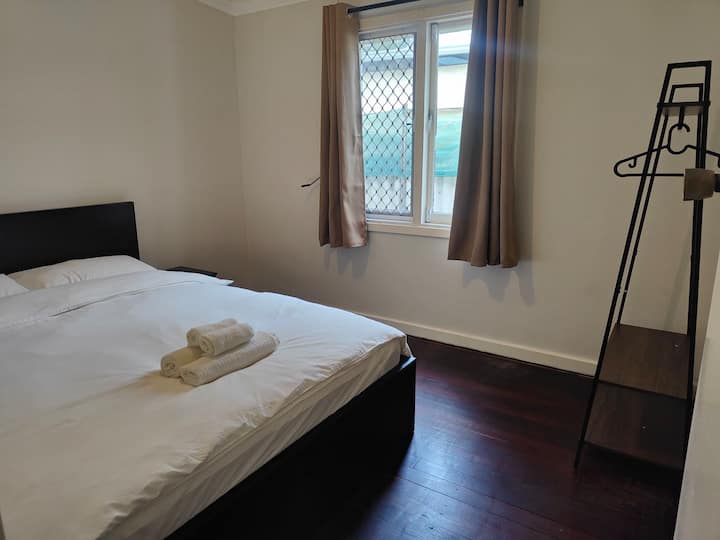 S&s Guest House - Armadale