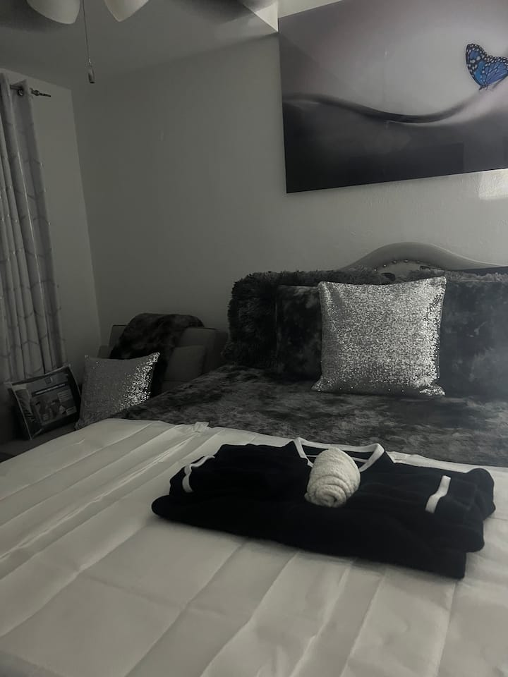 Luxeoasis:post-op Style Edition Zip Code 33165 - Kendall, FL