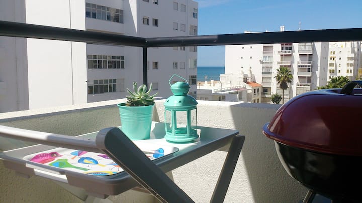 Praia A 50 Metros Na Quarteira. - Quarteira