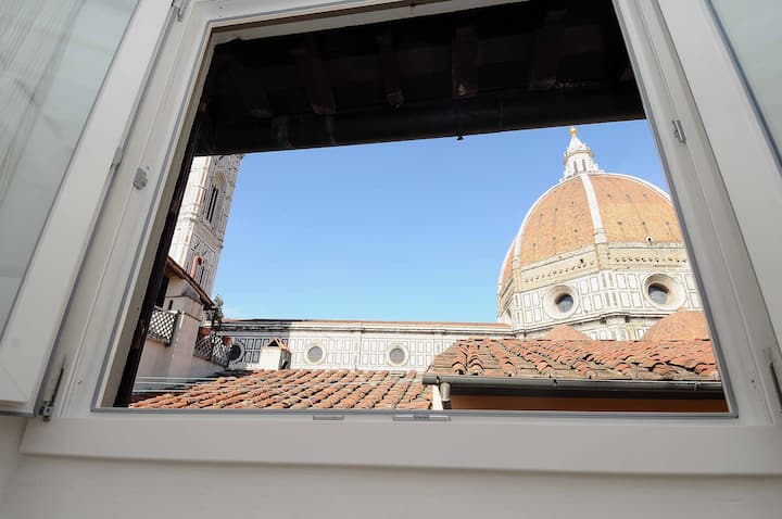 Appartement Met Uitzicht Op De Duomo, Het Lijkt Het Aan Te Raken! - Toscane
