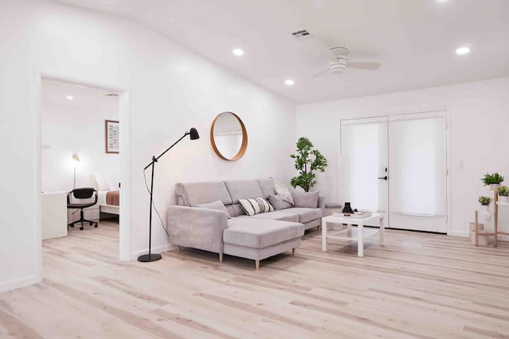 Stunning Boho Retreat In The Heart Of Tucson 2b/2b - Tucson, AZ