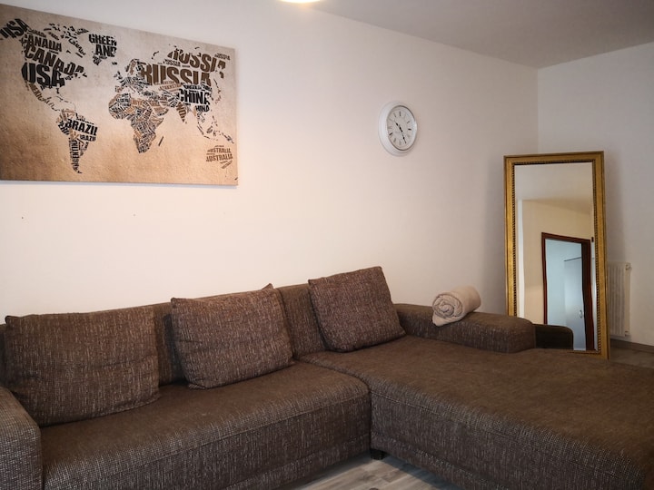 Sanierte Und Moderne 2 Zimmer-wohnung Mit Balkon - Alfter