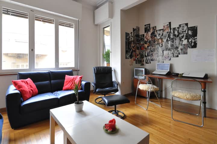 City Elegant 2br Apt. W/t Terrace - Athènes