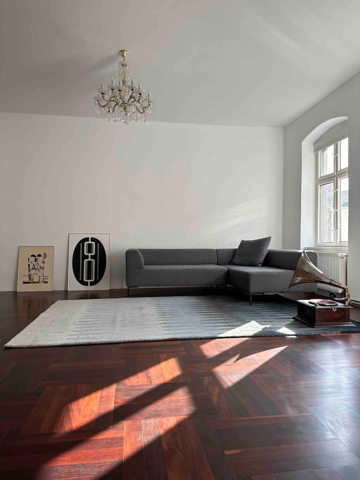 Spacious & Quiet Apartment For 2 In Berlin-wedding - Berlin Tegel Airport (TXL)