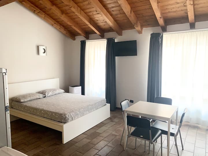 Holiday 🤍 Open Space In Bergamo& Orio Airport - Bérgamo