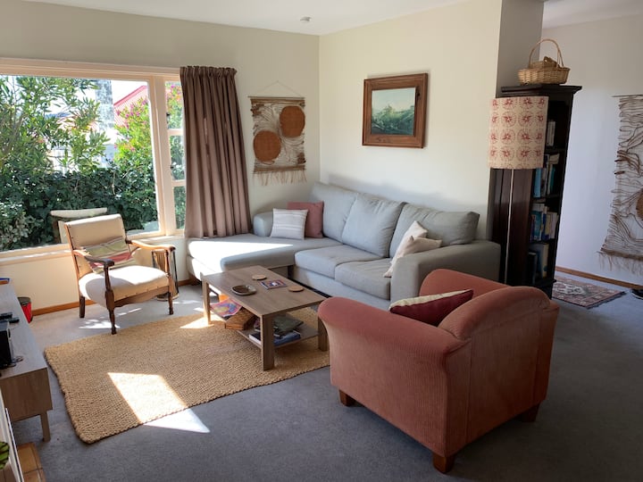 Spacious, Sunny House In Wellington - Wellington