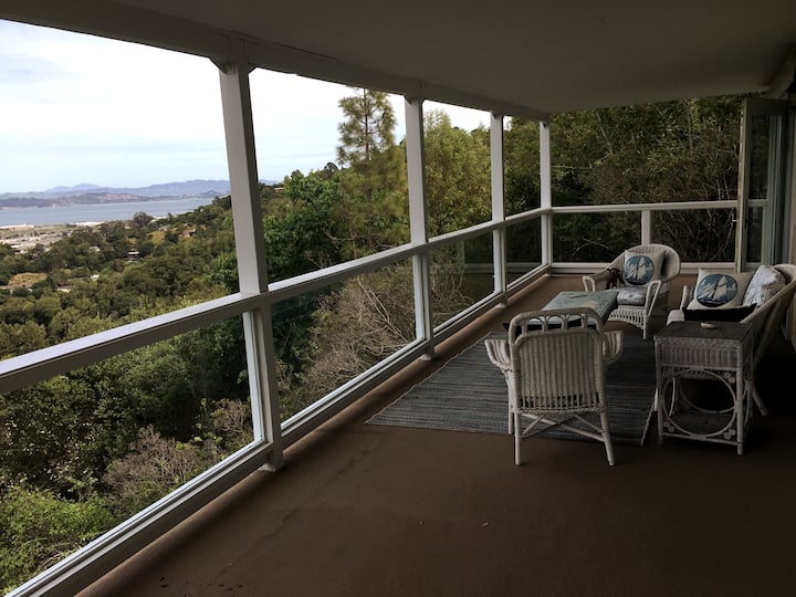 3/3, 3700', Bay Views, Marin With Decks - Stinson Beach, CA