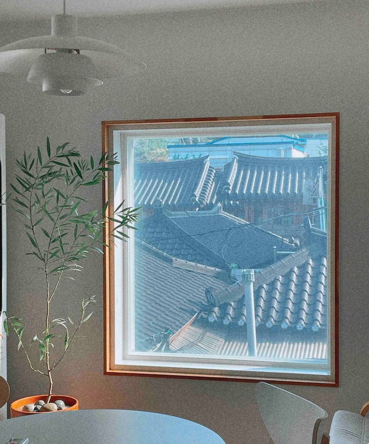 행궁동 햇살 가득한 모모의집 | 미니멀 독채스테이 - Suwon