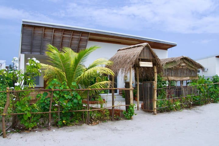 Funadhoo Vacation Rentals & Homes - Shaviyani Atoll, Maldives | Airbnb